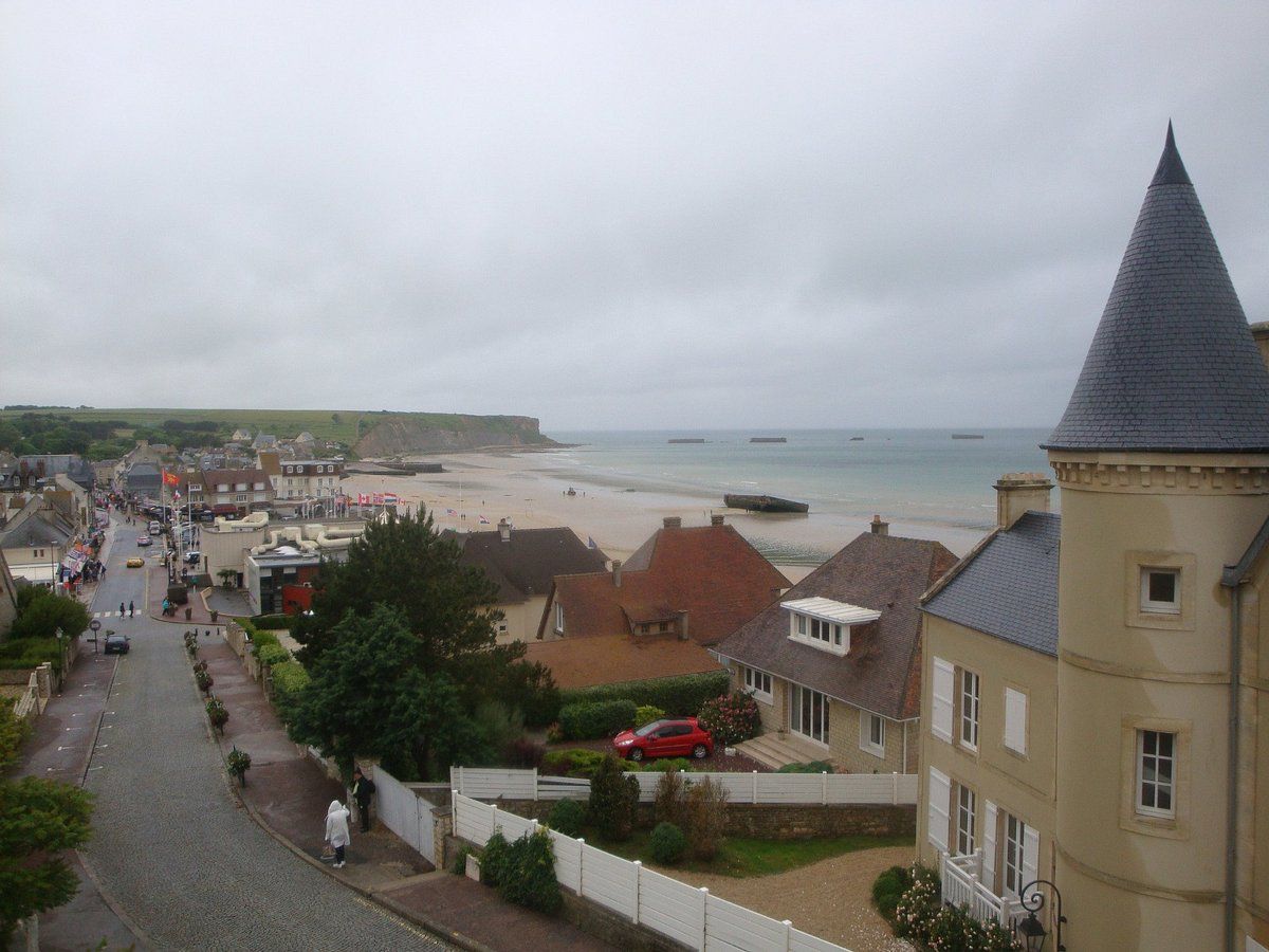 Arromanches-les-Bains WW2 D-Day History and Present Day – D-Day Center