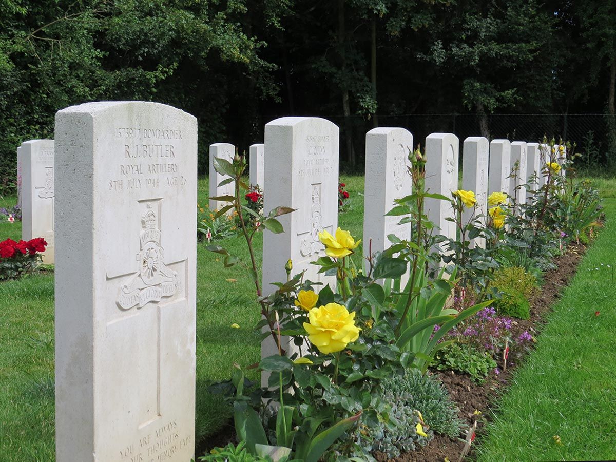 Hermanville War Cemetery Travel Guide – D-Day Center